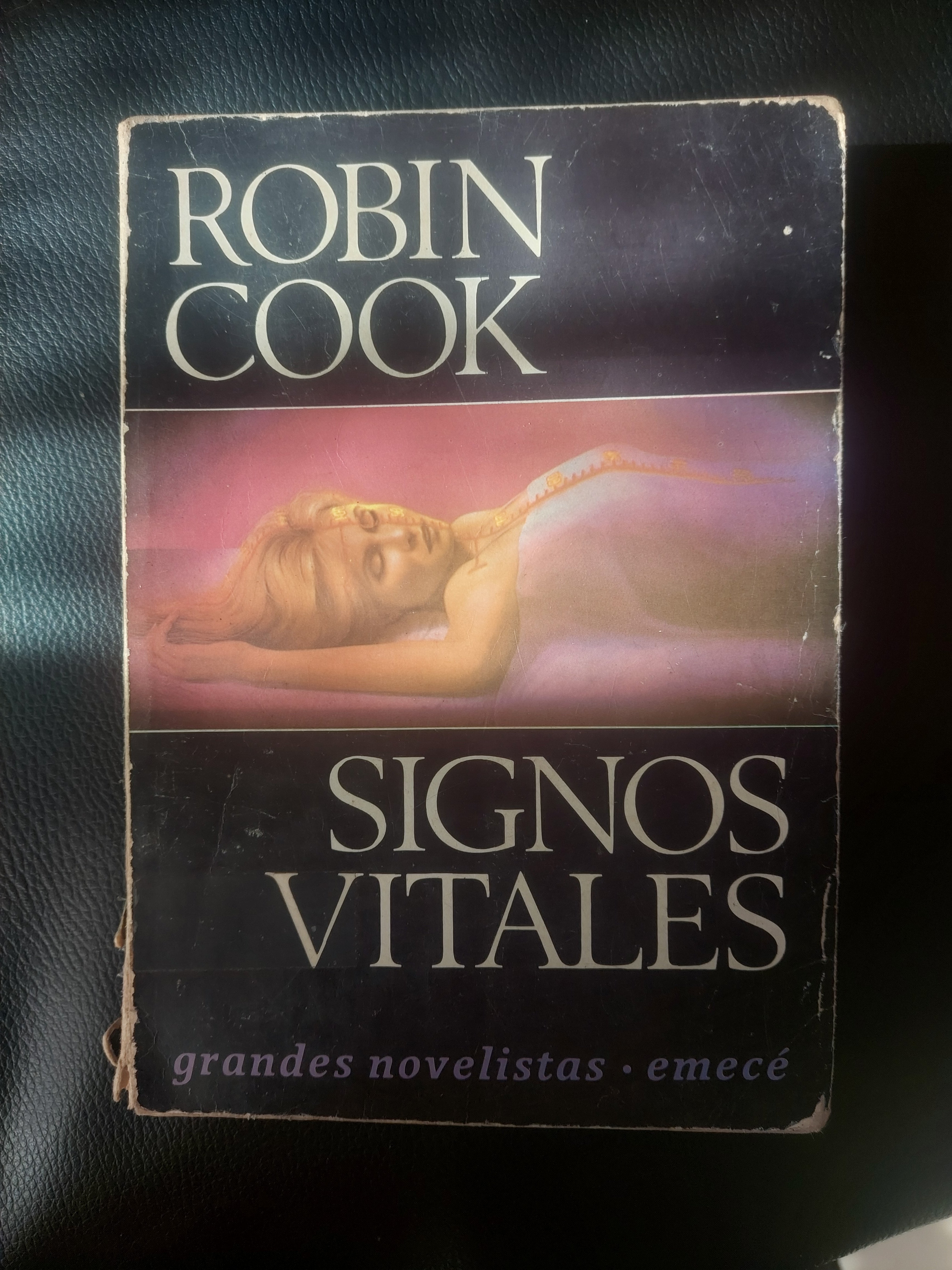Signos vitales - Robin Cook – Librería Ambulante Uruguay